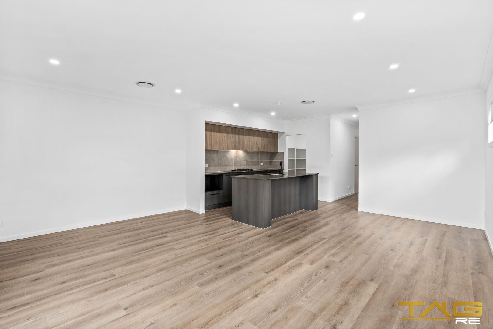 8 Colonel Lane, Jordan Springs NSW 2747 - House For Rent - $700 | Domain