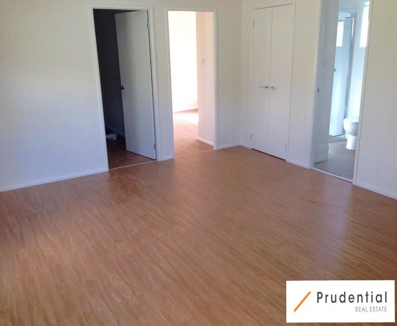 82A Fenton Cres, Minto NSW 2566 - Apartment For Rent - $450 | Domain