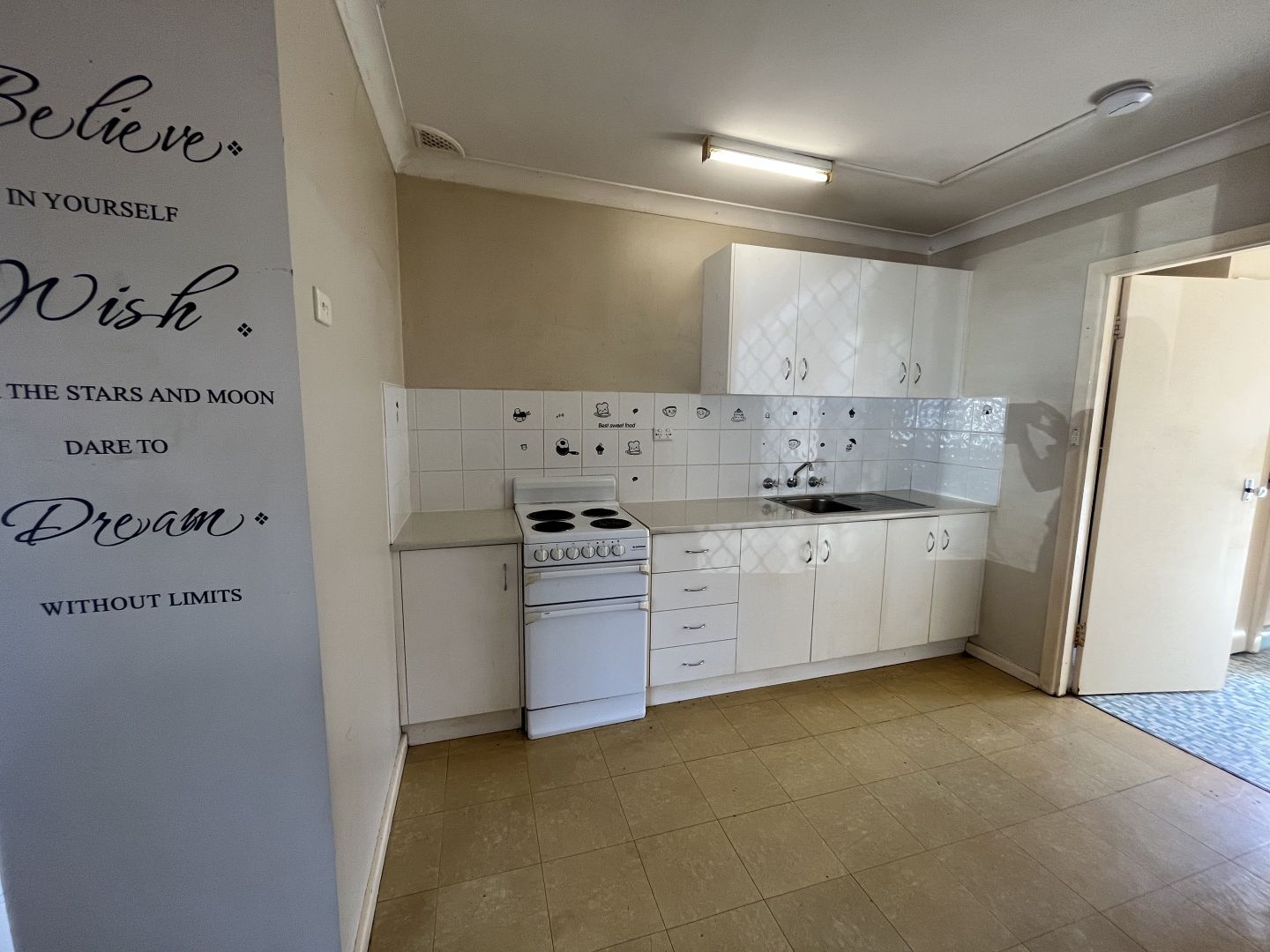 2/80 Duri Road, Tamworth NSW 2340 - House For Rent - $200 | Domain