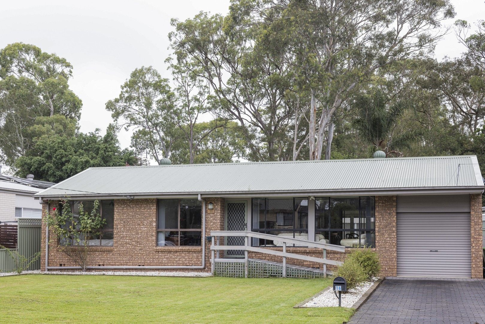 16 Lakeshore Avenue, Kingfisher Shores NSW 2259 | Domain