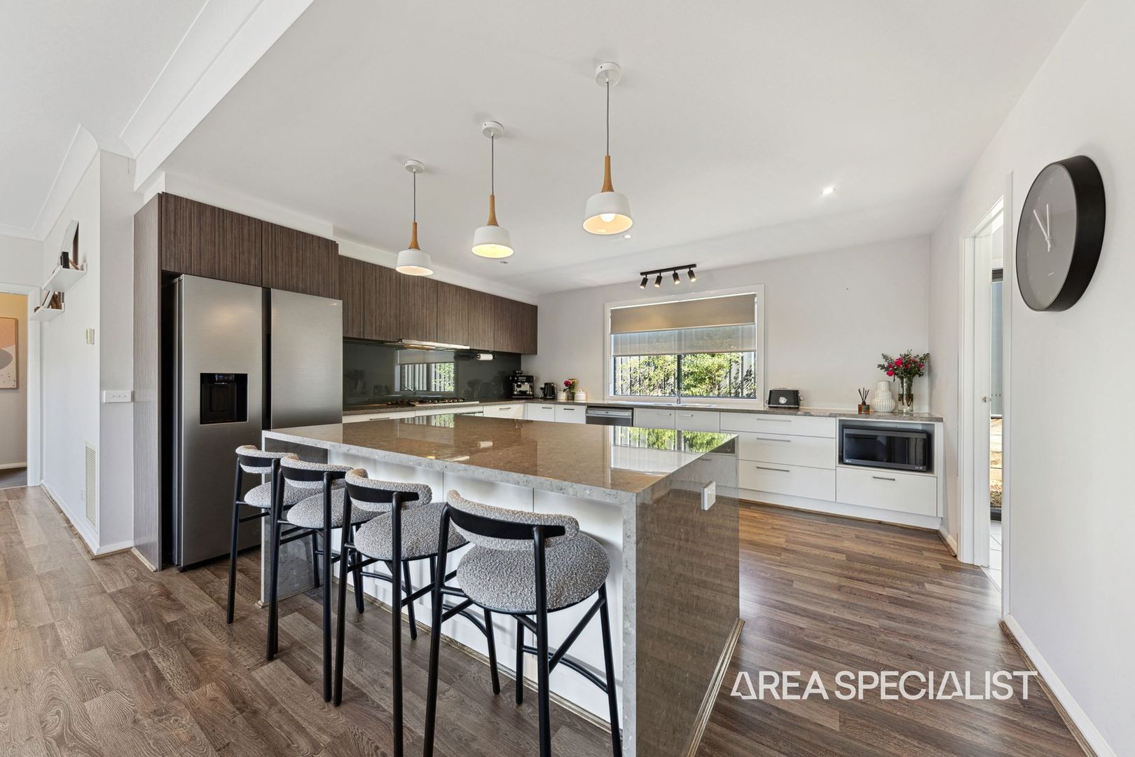 8 Ontario Drive, Pakenham VIC 3810 | Domain