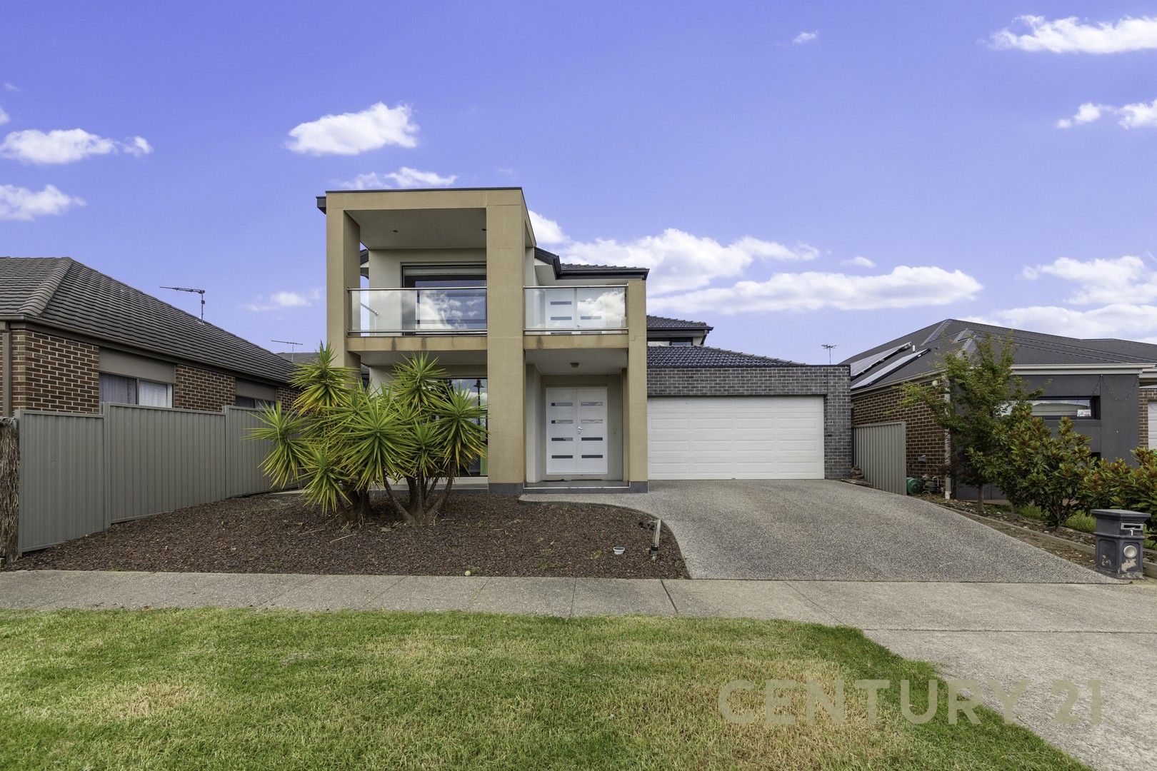 1 Pelican Place, Pakenham VIC 3810 - House For Rent | Domain