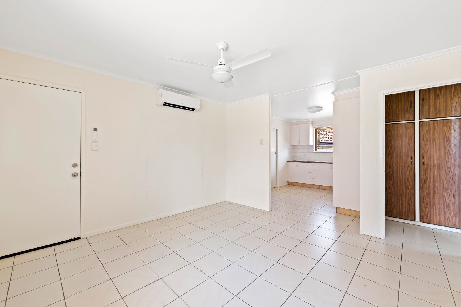 Unit 1/24A Grey Street, South Toowoomba QLD 4350 - Apartment For Rent ...