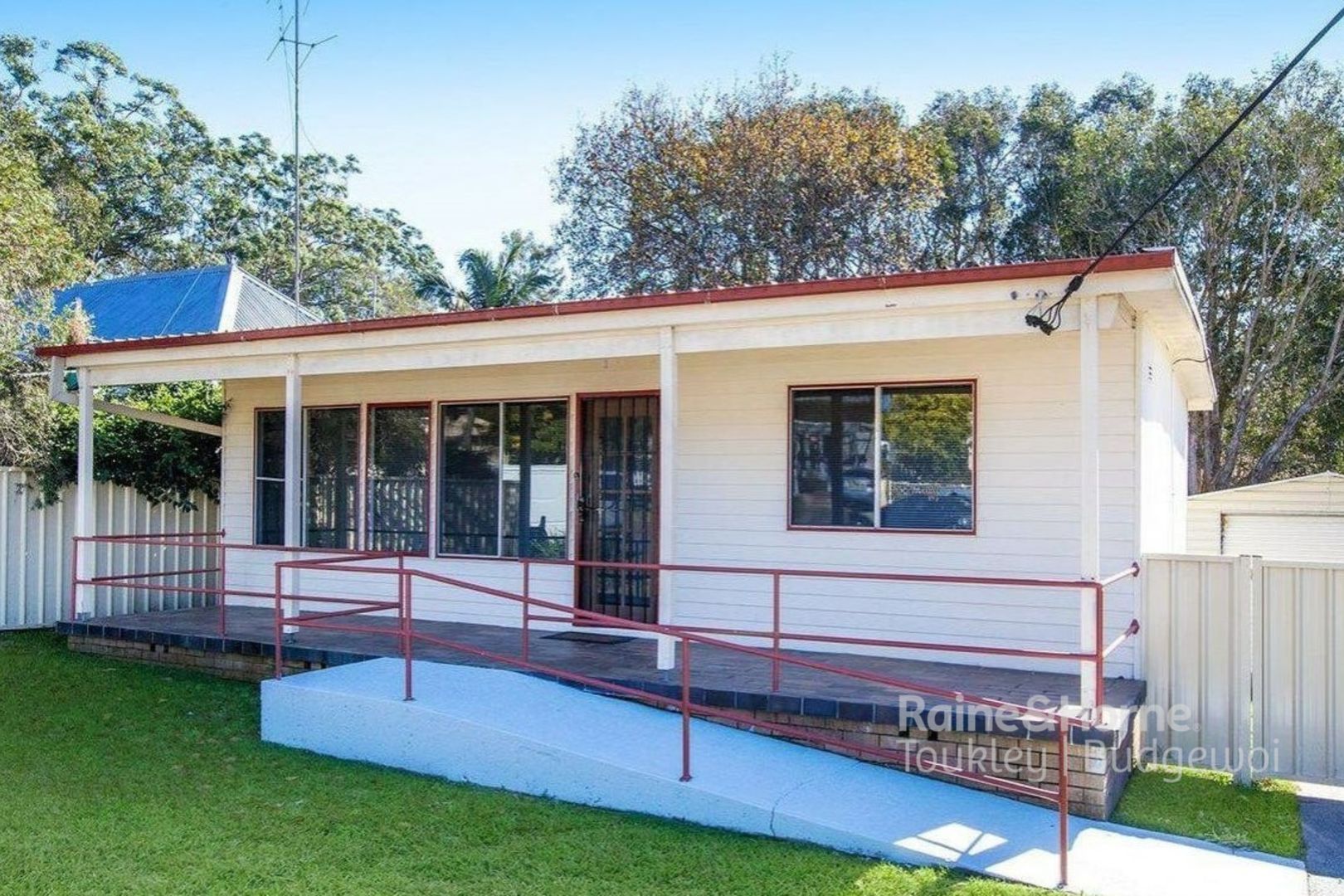 11 Norah Avenue, Charmhaven NSW 2263 - House For Rent | Domain