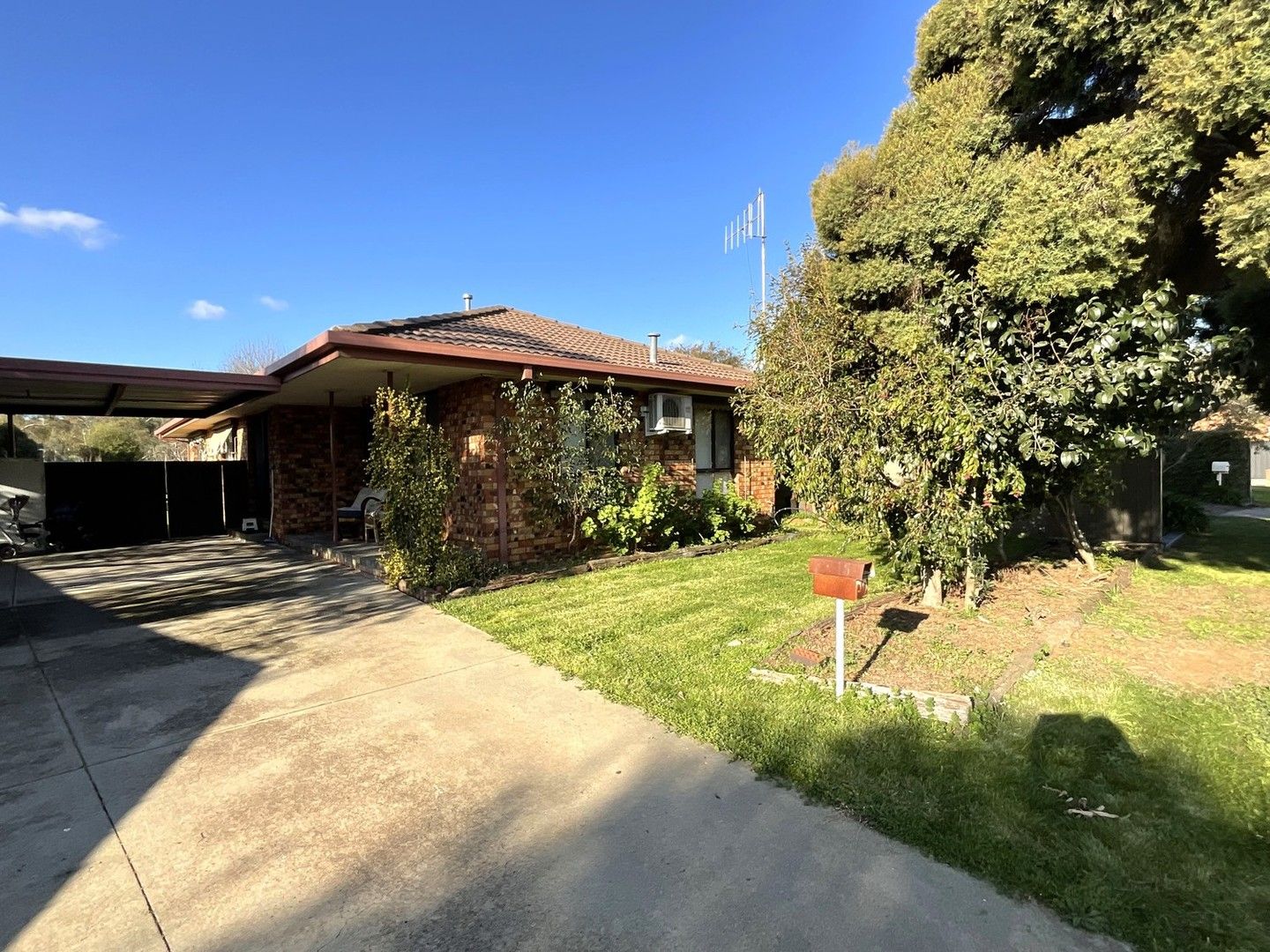 32 Paisley Crescent, Mooroopna VIC 3629 - House For Rent | Domain