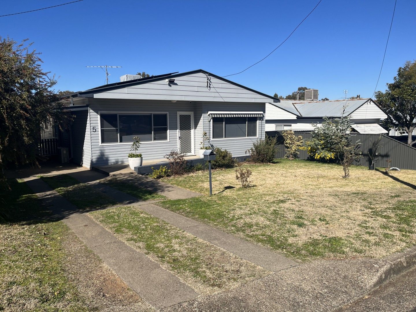 5 Terole Avenue, Tamworth NSW 2340 - House For Rent - $500 | Domain