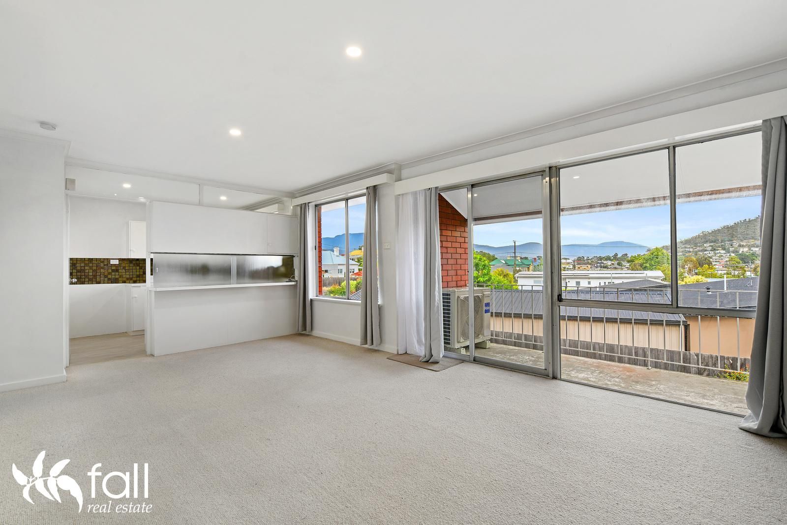 10/3 Nietta Road, Lindisfarne TAS 7015 - Apartment For Rent - $470 | Domain