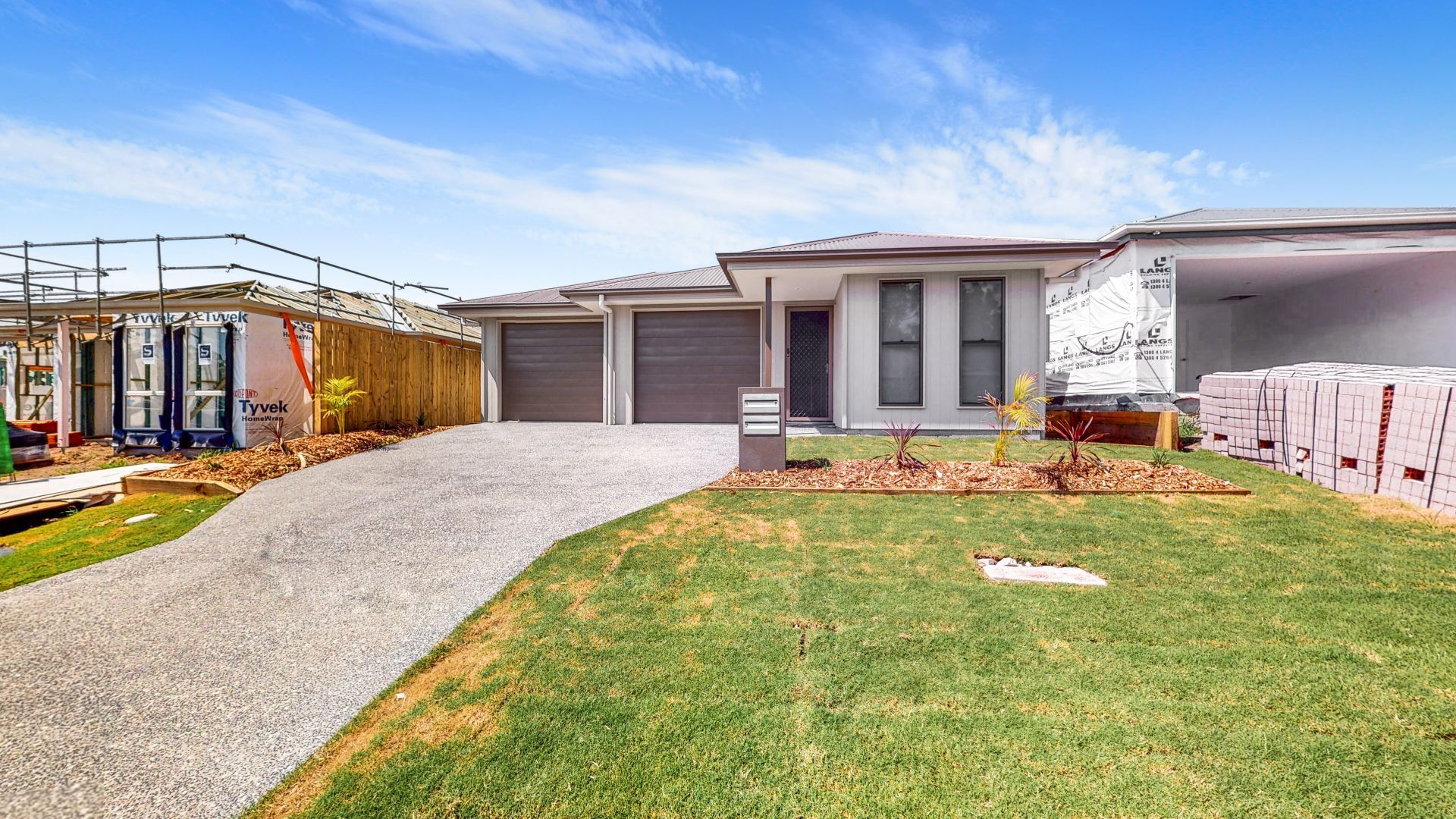 1/9 Mount Wheeler St, Park Ridge QLD 4125 - House For Rent - $515 | Domain