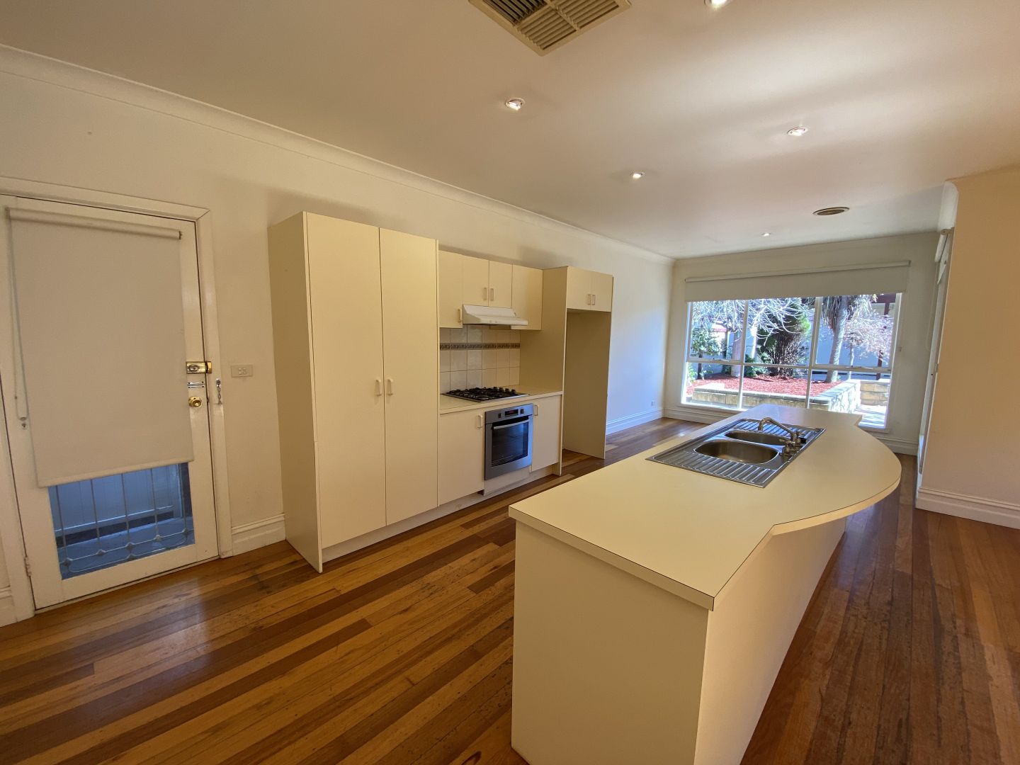 5 Lincoln Road, Essendon VIC 3040 - House For Rent | Domain