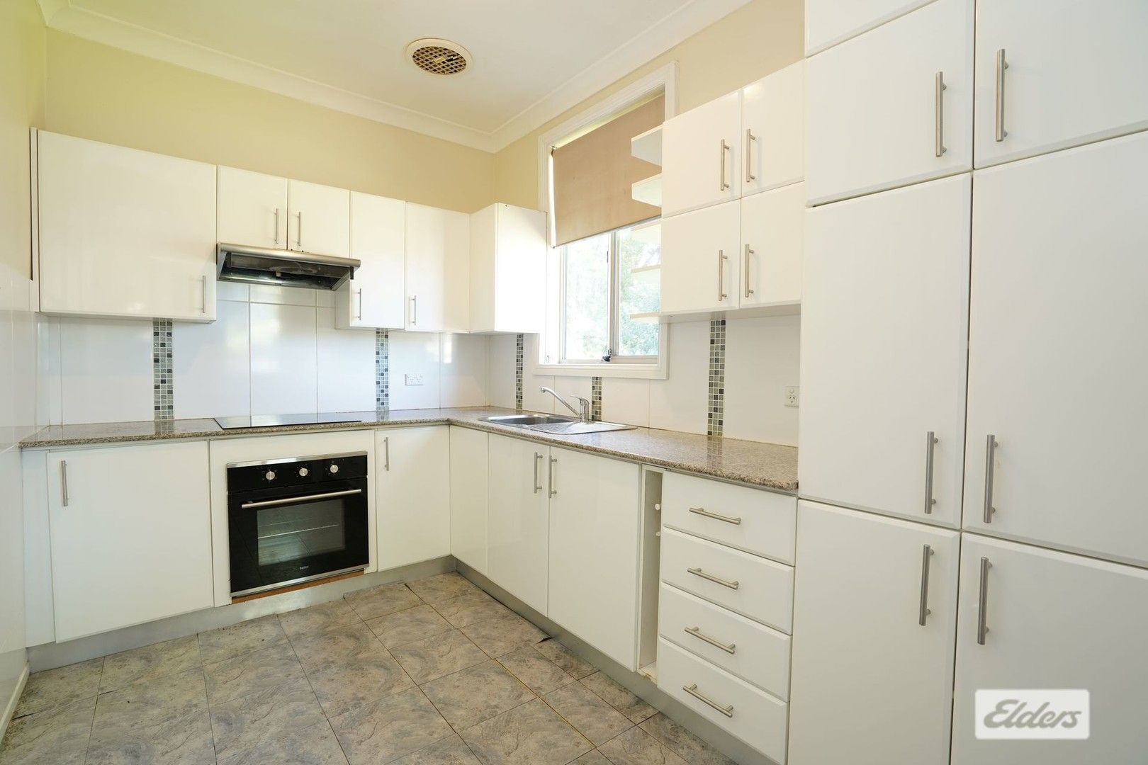 10 Cedar Crescent, Griffith NSW 2680 - House For Rent | Domain