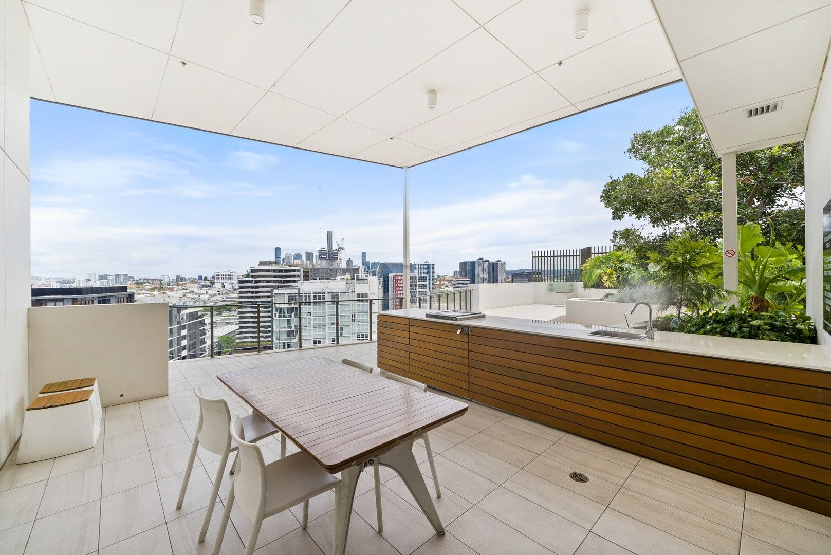 1001/10 Stratton Street, Newstead QLD 4006 | Domain