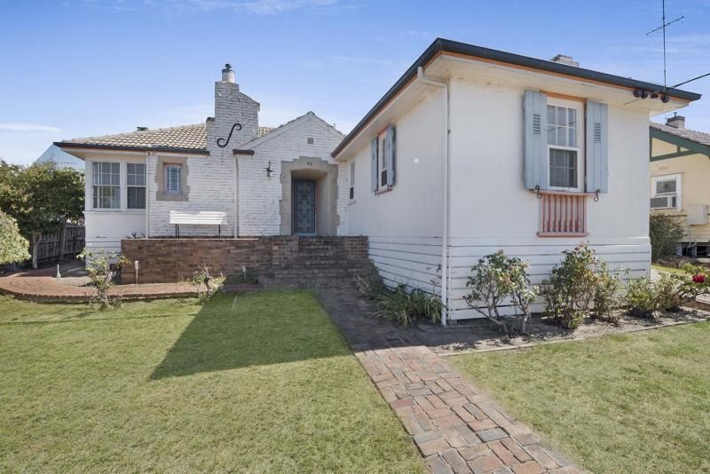 21 Rose Street, Golden Square | Property History & Address Research ...