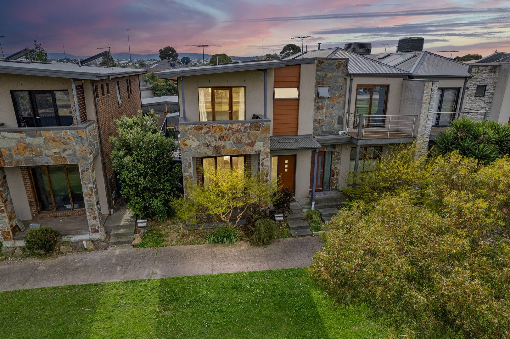 19 Pendula Place, Pakenham VIC 3810 | Domain