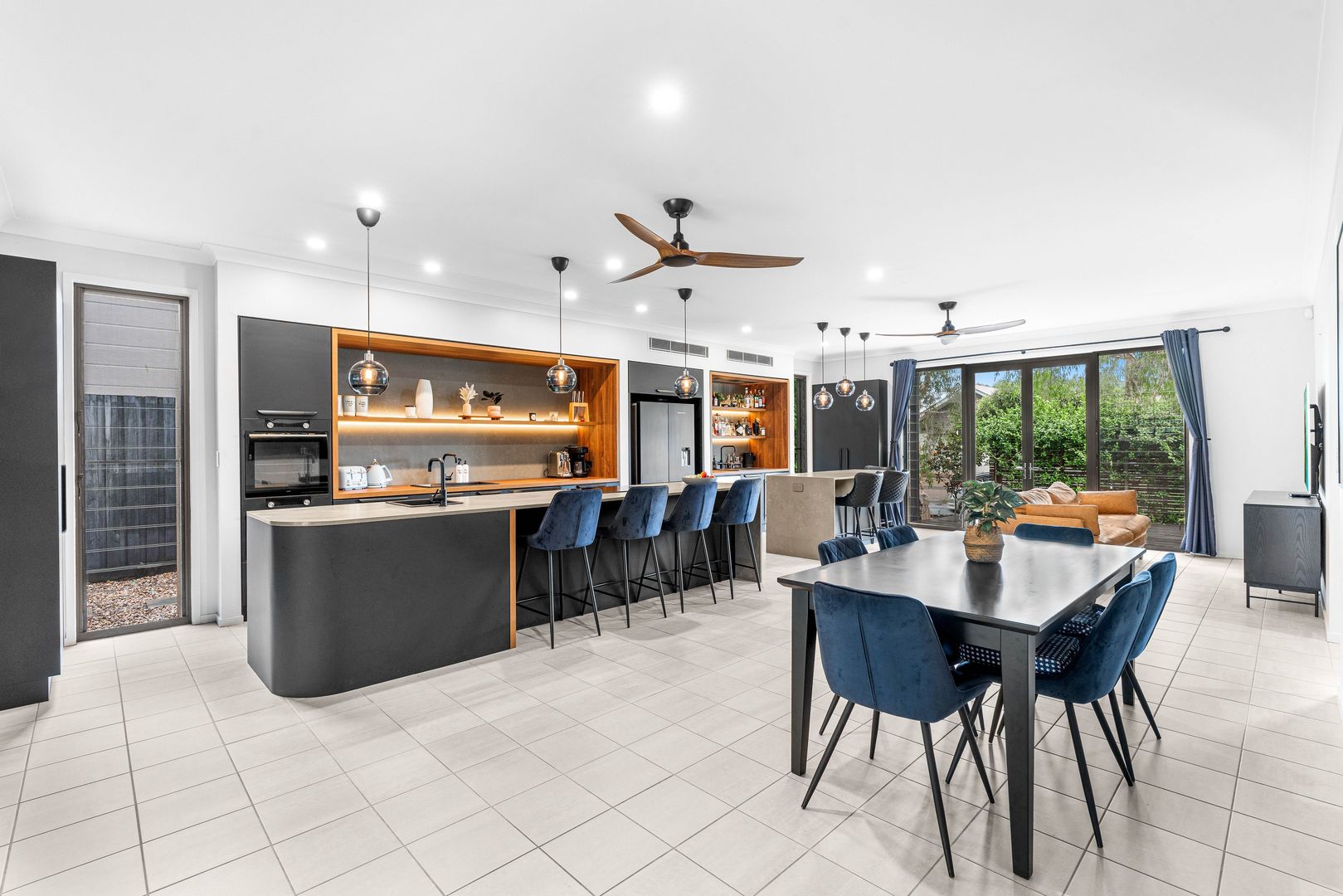 22 Yarra Road, Wakerley QLD 4154 - House For Rent - $1,400 | Domain