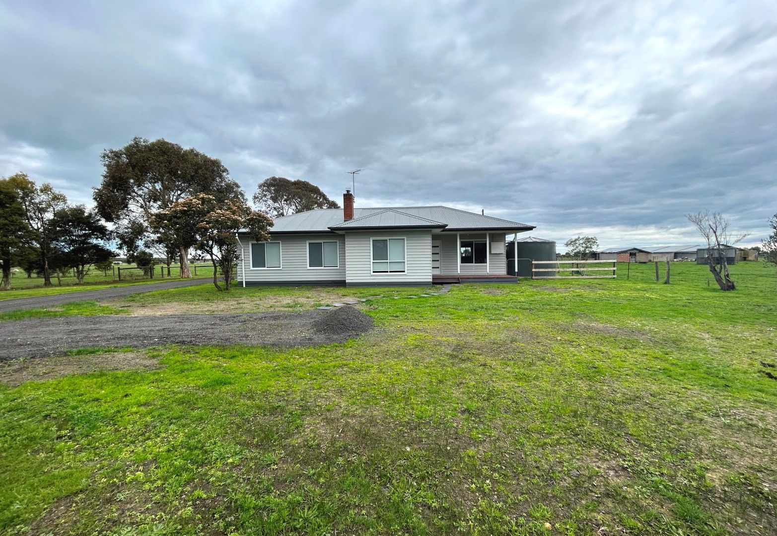 1/4270 South Gippsland Highway, Caldermeade VIC 3984 - House For Rent ...