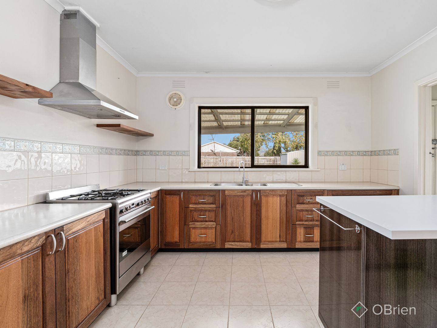 77 Seaford Grove, Seaford VIC 3198 - House For Rent | Domain