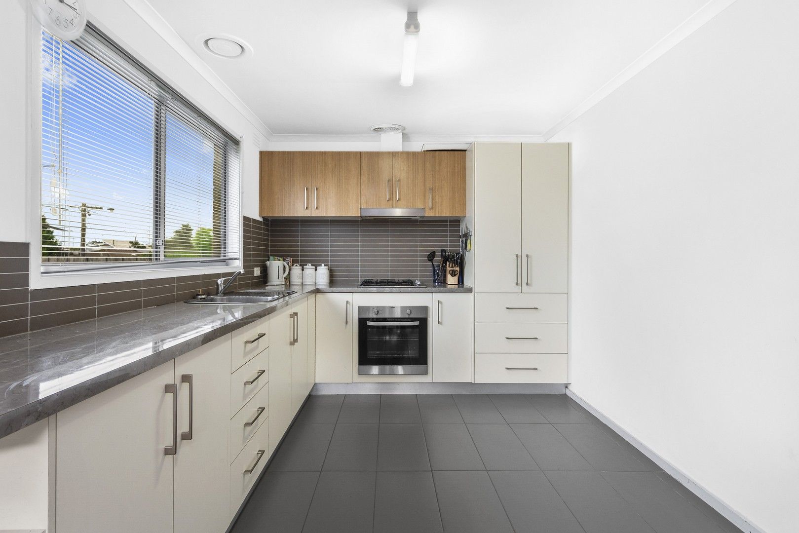 1/6-8 Matilda Court, Belmont VIC 3216 - Apartment For Rent - $375 | Domain