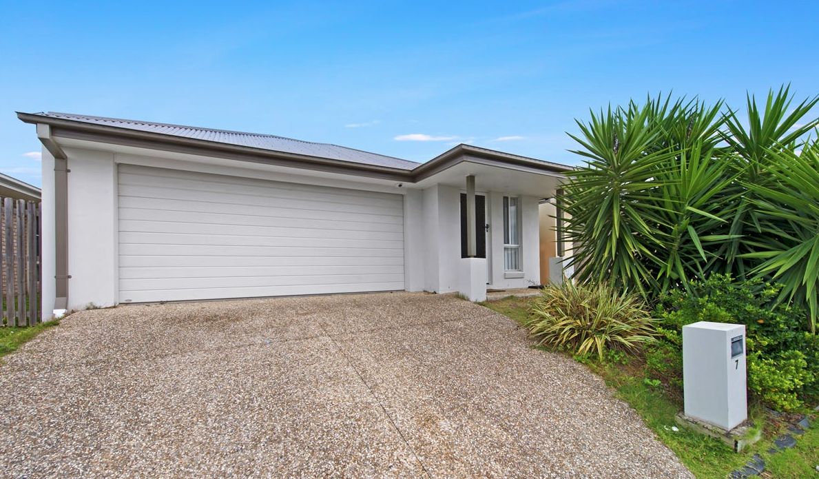 7 Graham Street, Pimpama QLD 4209 - House For Rent - $600 | Domain