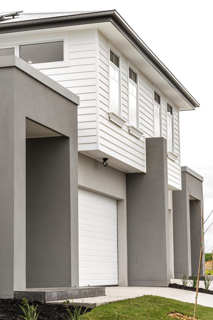 32 Masquerade Road, Berwick VIC 3806 - Townhouse For Rent | Domain