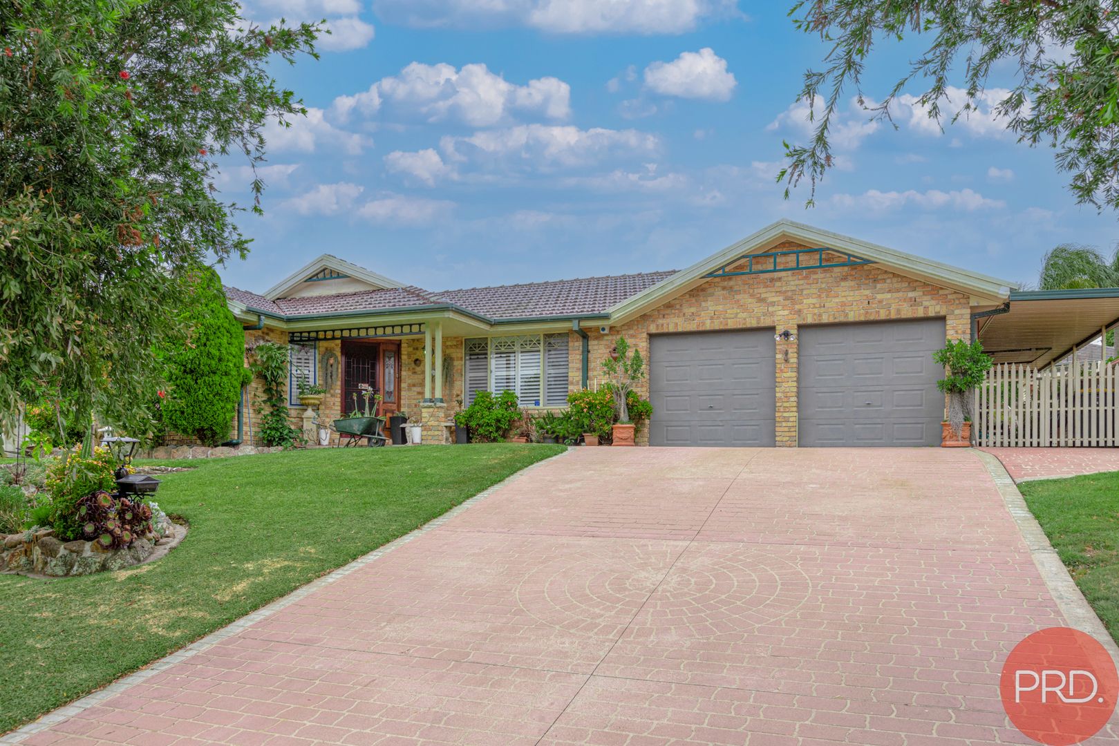 33 Pacific Crescent, Ashtonfield | Property History & Address Research ...