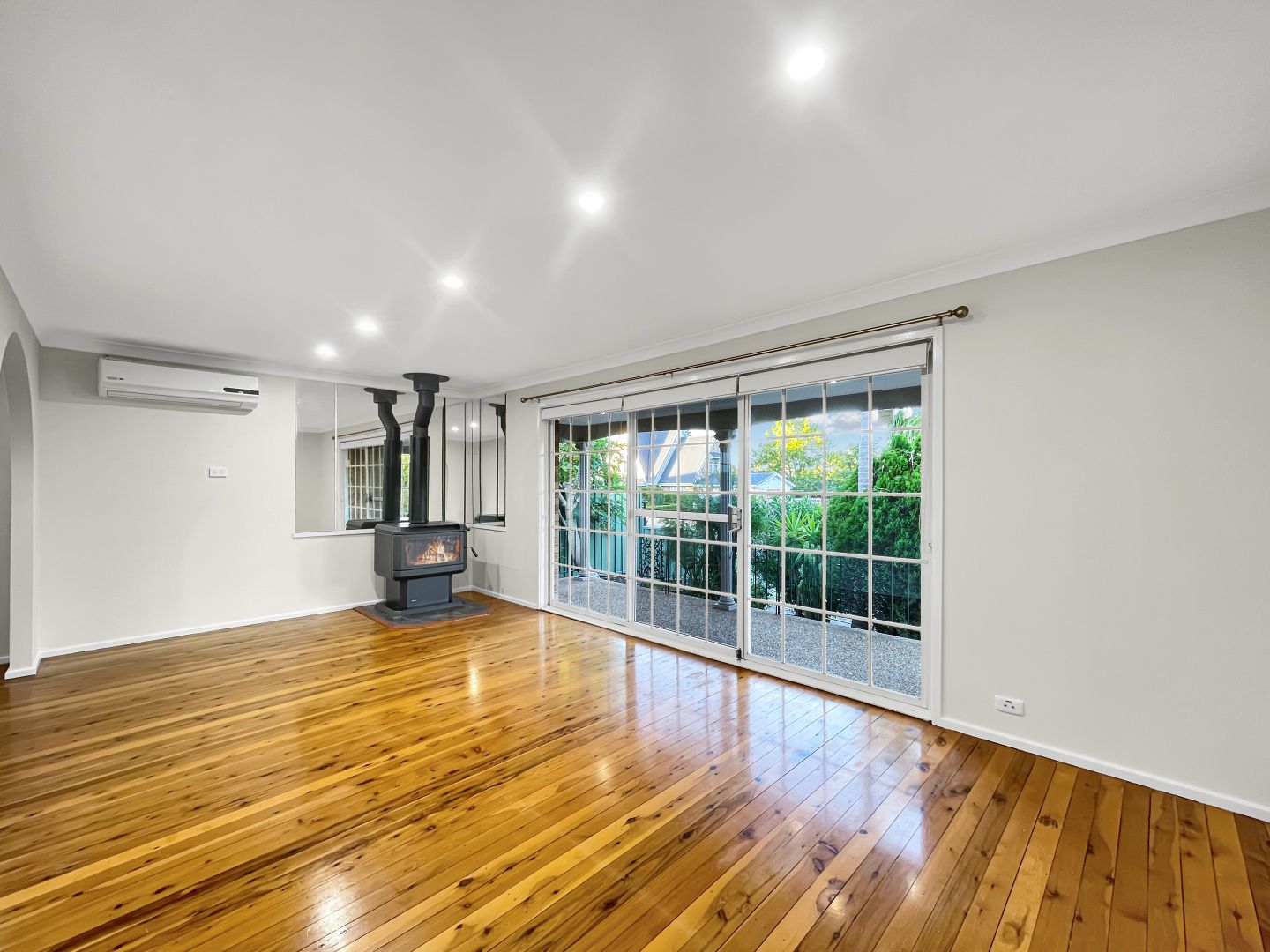 1 Buchan Place, Kings Langley NSW 2147 - House For Rent | Domain