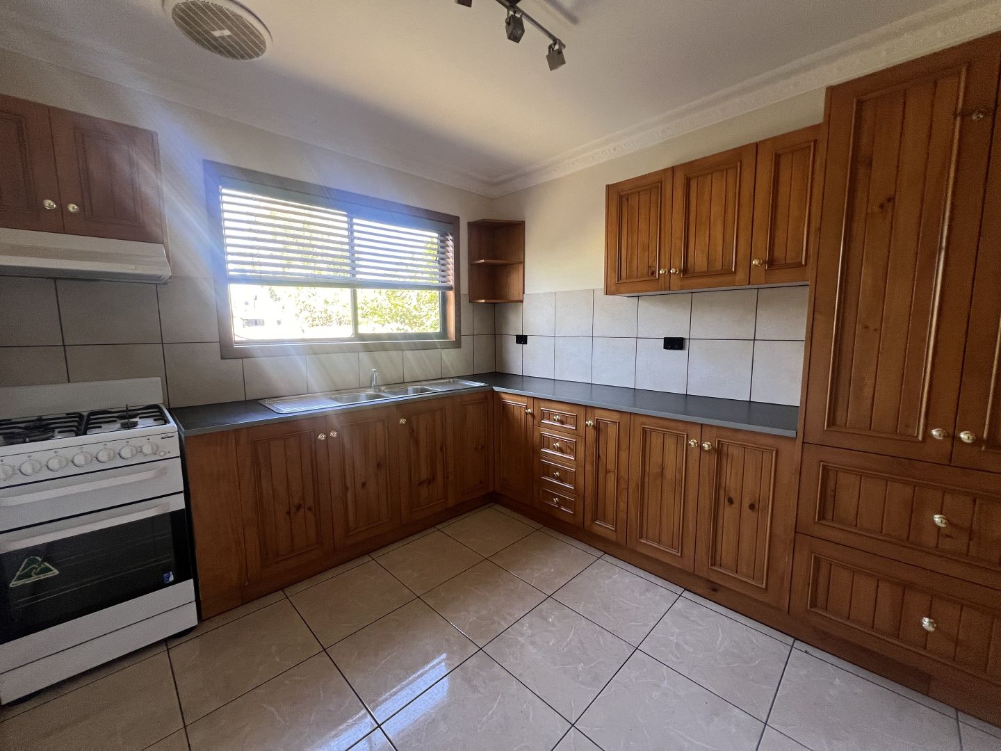 115 Arthurton Road, Northcote VIC 3070 - House For Rent - $800 | Domain