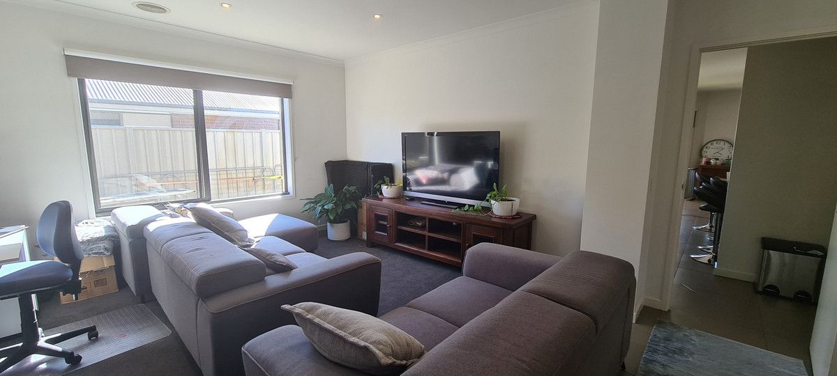 137 Kent Road, Hamilton VIC 3300 - House For Rent | Domain