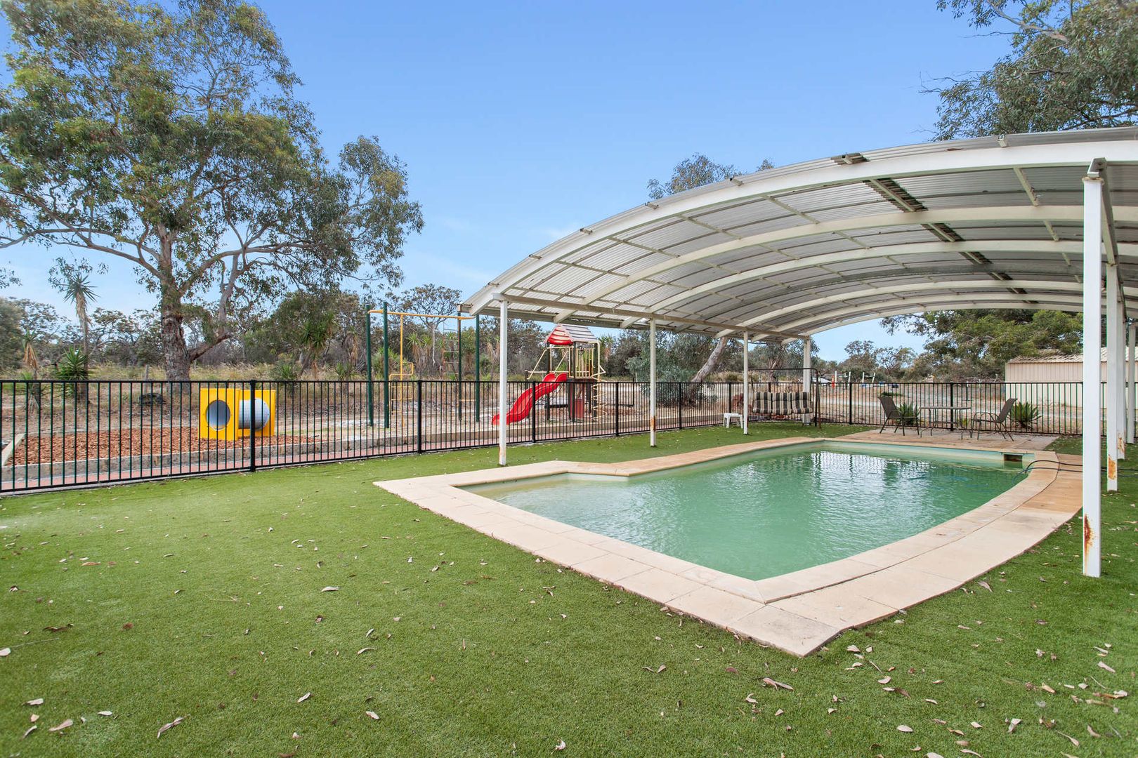 160 Robinson Road, Wandi WA 6167 | Domain