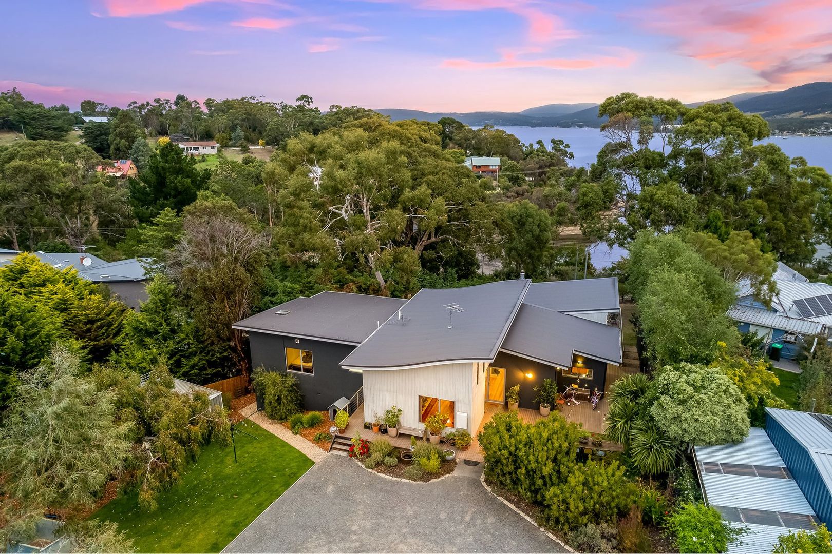 320 Howden Road, Howden TAS 7054 | Domain