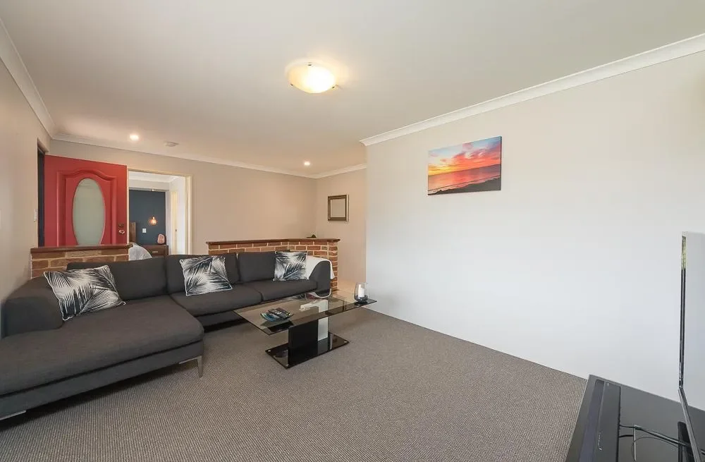 21 Springfield Court, Warnbro WA 6169 | Domain