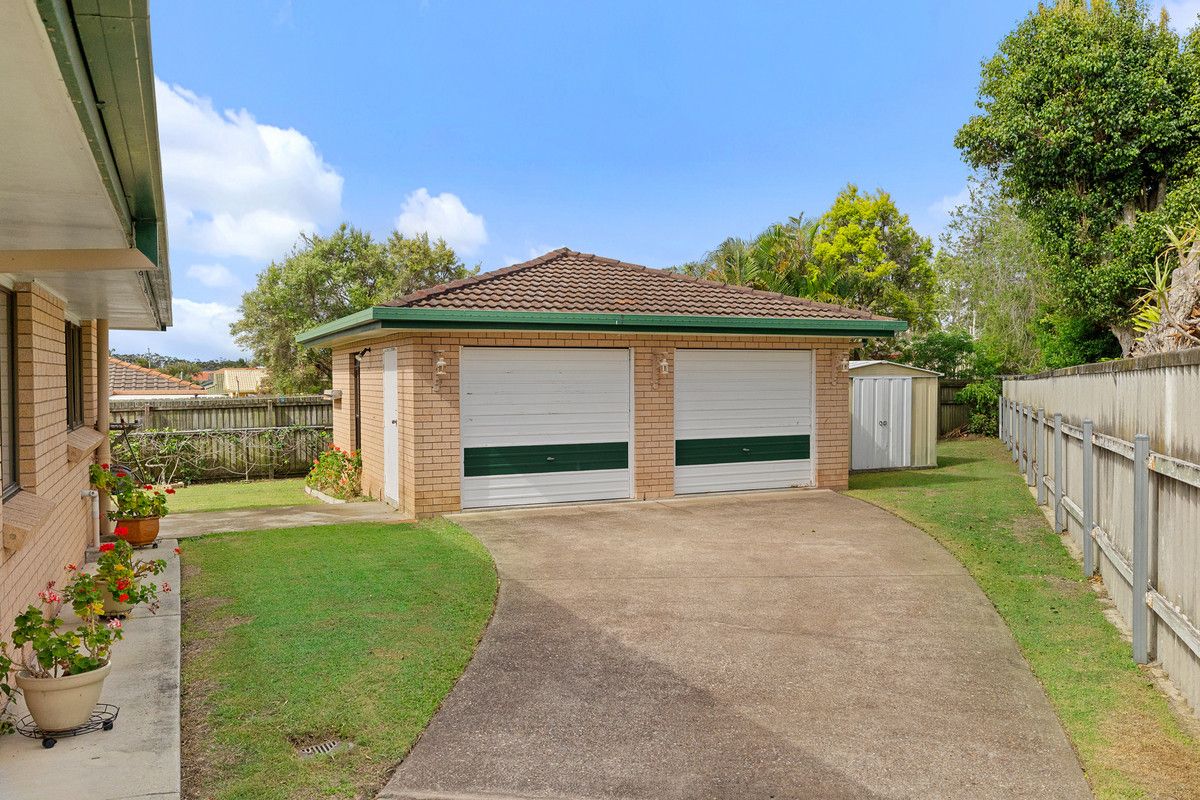 8 Warwick Court, Birkdale QLD 4159 | Domain