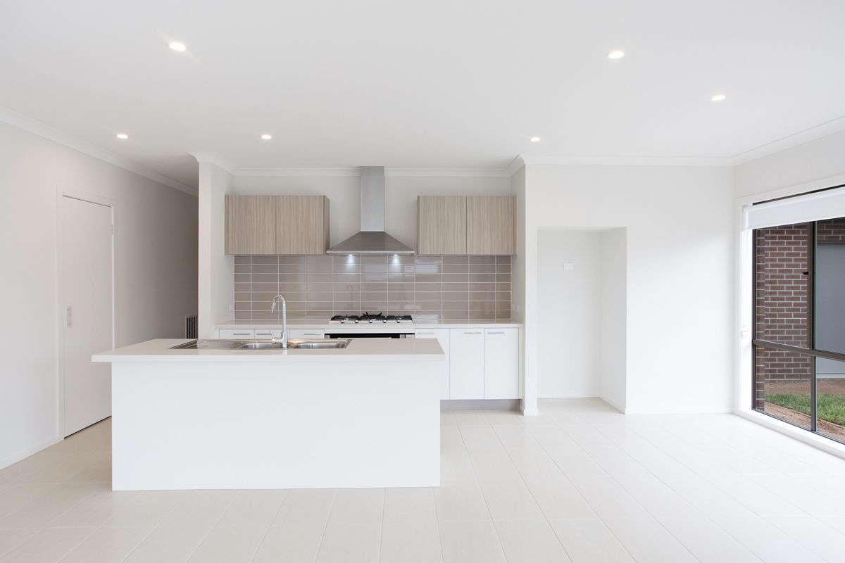 5 Brind Way, Lucas VIC 3350 - House For Rent - $430 | Domain