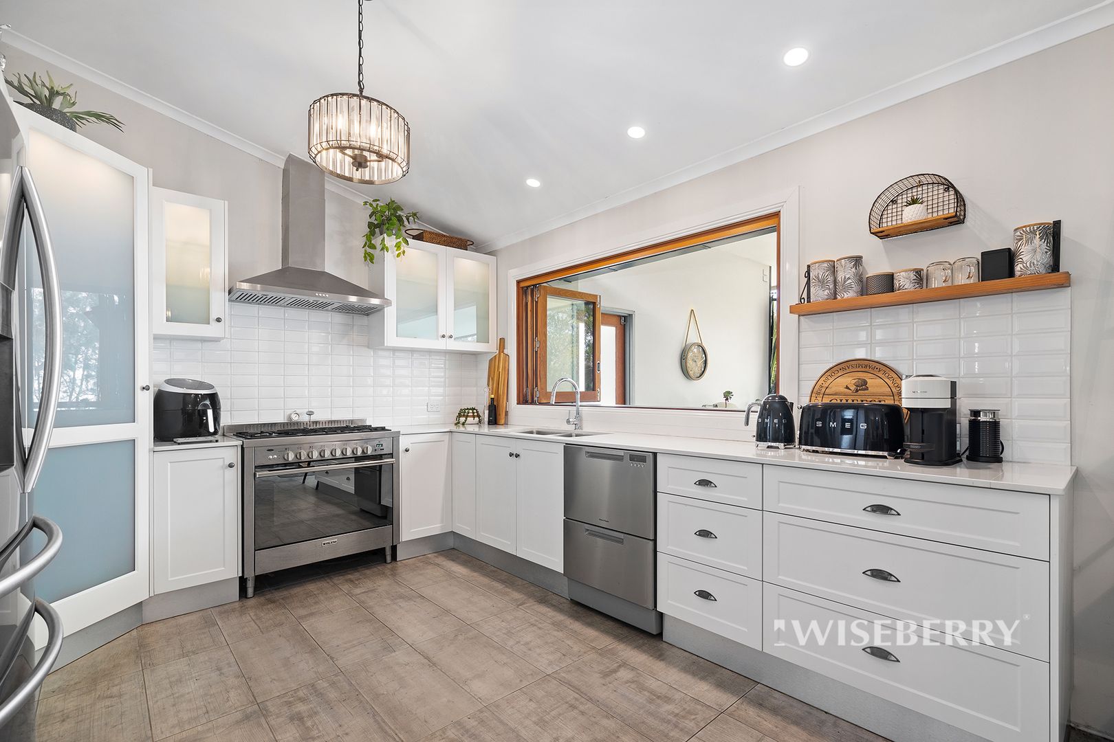 400 Tuggerawong Road, Tuggerawong NSW 2259 | Domain