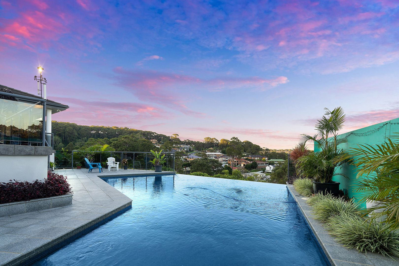 10 Castle Drive, Floraville | Property History & Address Research | Domain