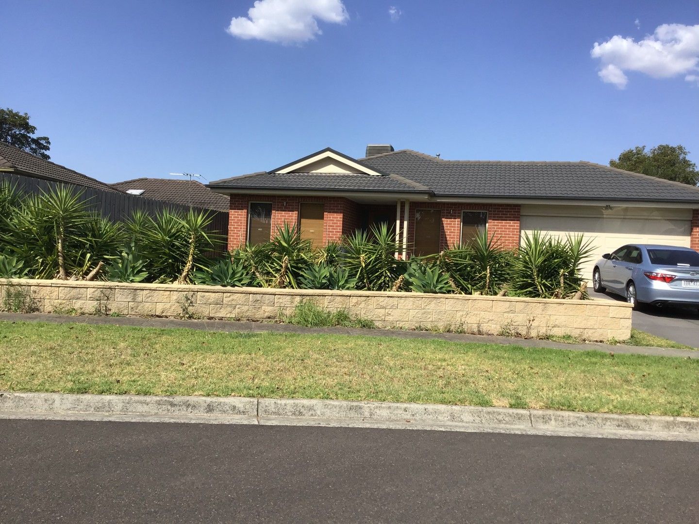 25 Lantana Drive, Narre Warren VIC 3805 - House For Rent | Domain