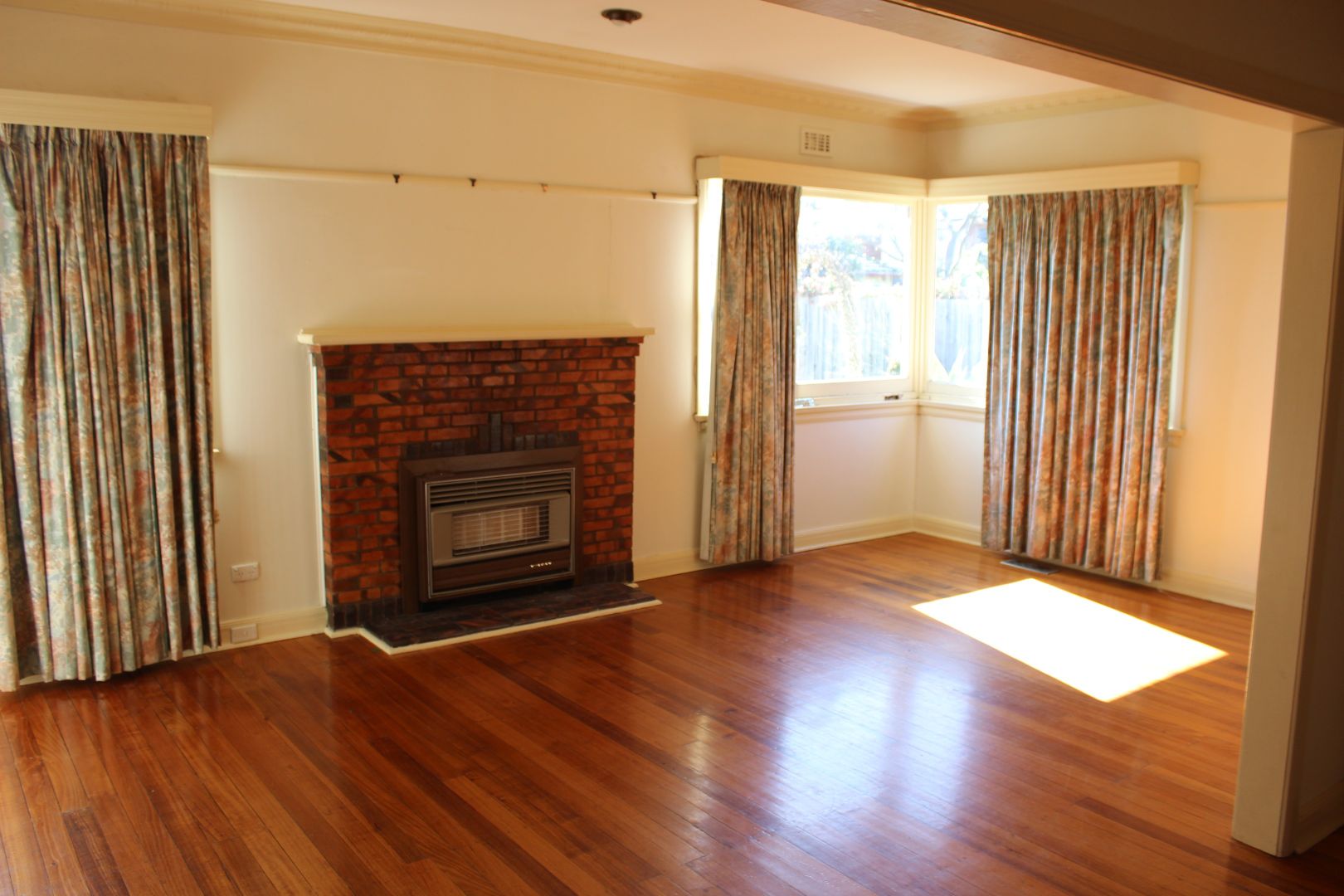 6 Caleb Street, Bentleigh East VIC 3165 - House For Rent - $450 | Domain