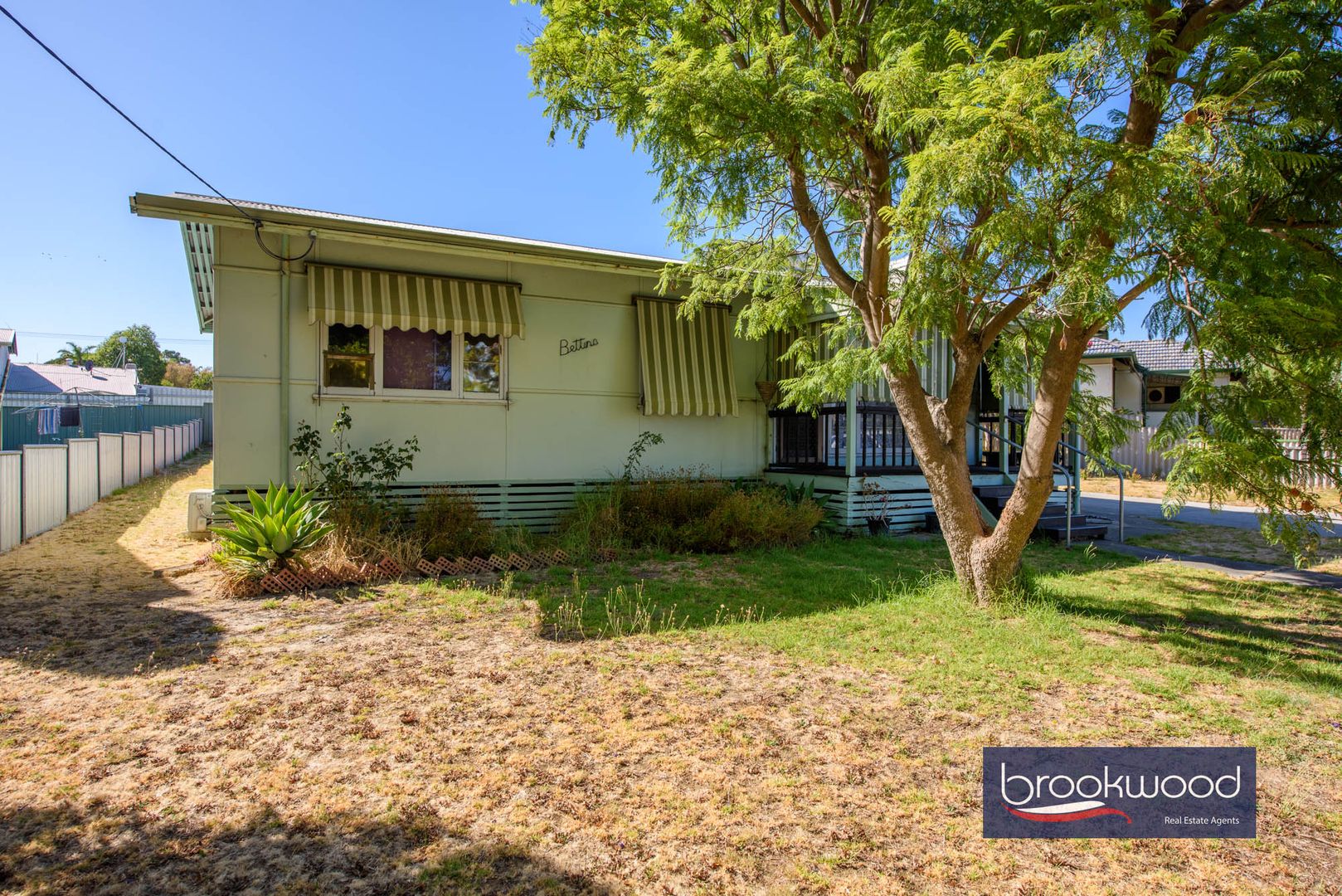 20 Jinda Road, Koongamia WA 6056 - House For Rent | Domain