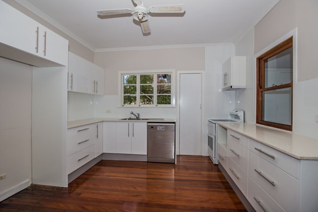 16 Merlin Street, Tennyson QLD 4105 - House For Rent - $540 | Domain