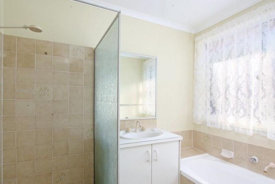 23 Primrose Circuit, Claremont Meadows NSW 2747 - House For Rent - $600 ...