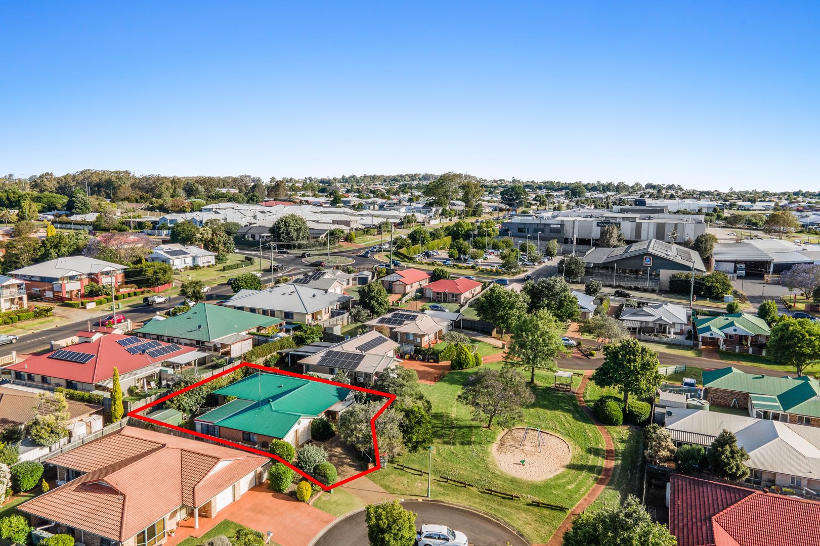 2 Annie Close, Kearneys Spring QLD 4350 | Domain