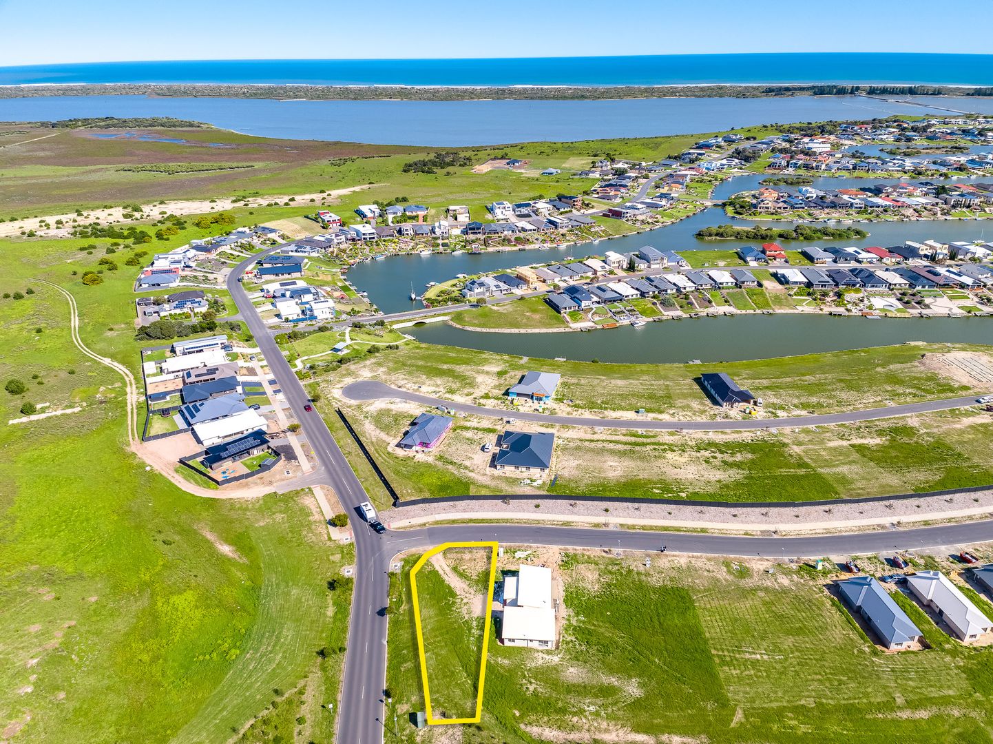 2 Victoria Parade, Hindmarsh Island SA 5214 | Domain