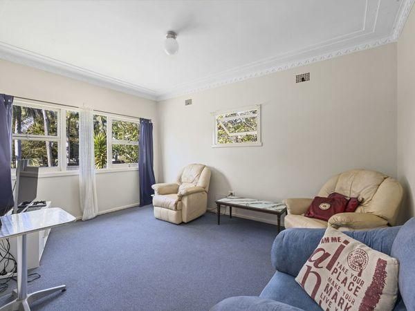 8 Hardacre Street, Coffs Harbour NSW 2450 - House For Rent | Domain