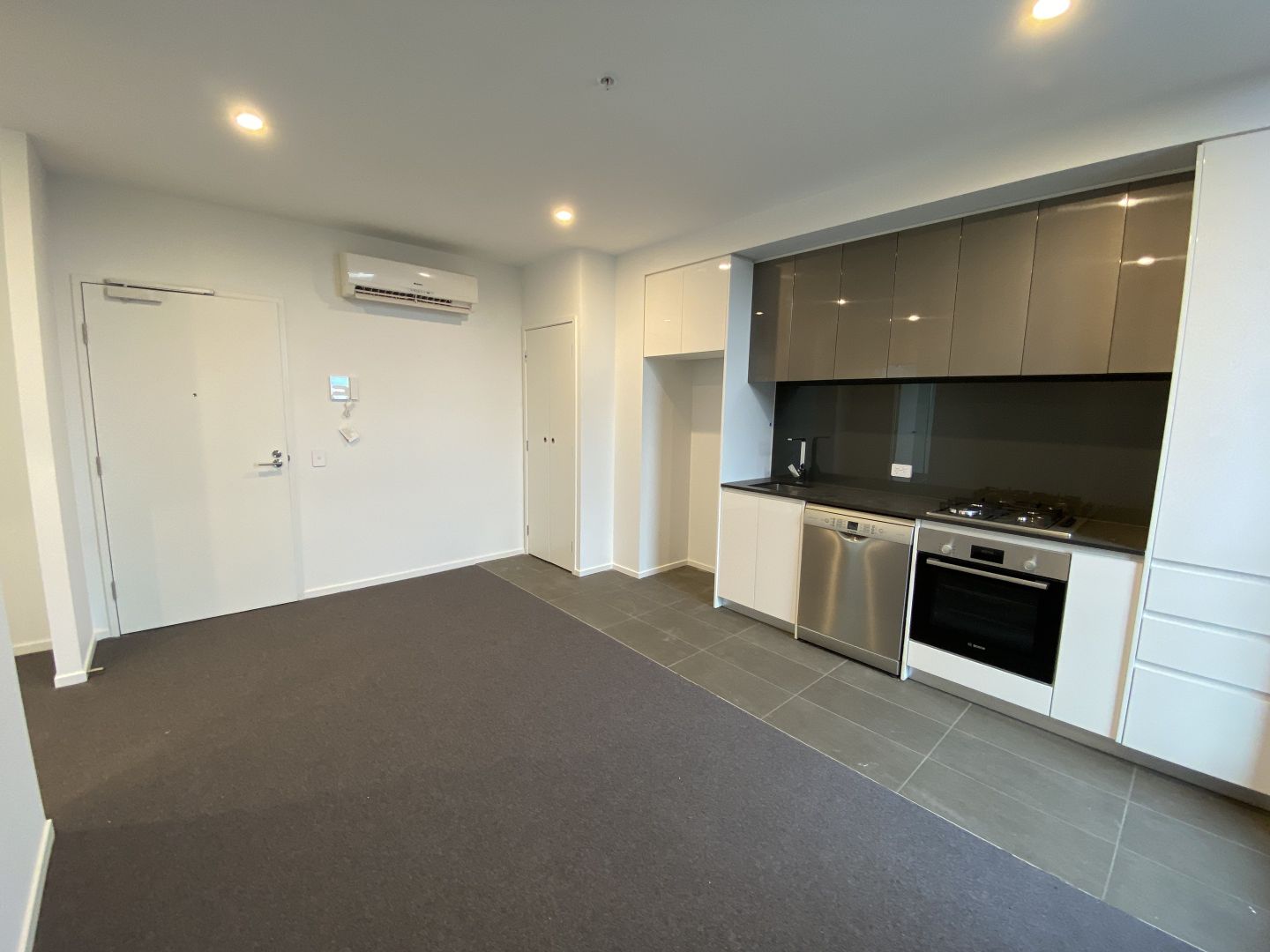 102C/1A Whitehall Street, Footscray VIC 3011 - Apartment For Rent ...