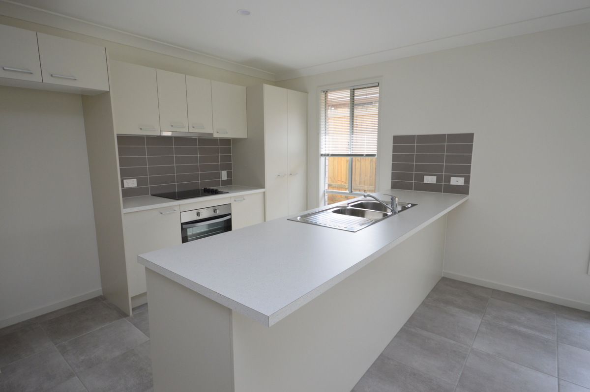 49 Munthari Drive, Berrinba QLD 4117 - House For Rent - $580 | Domain