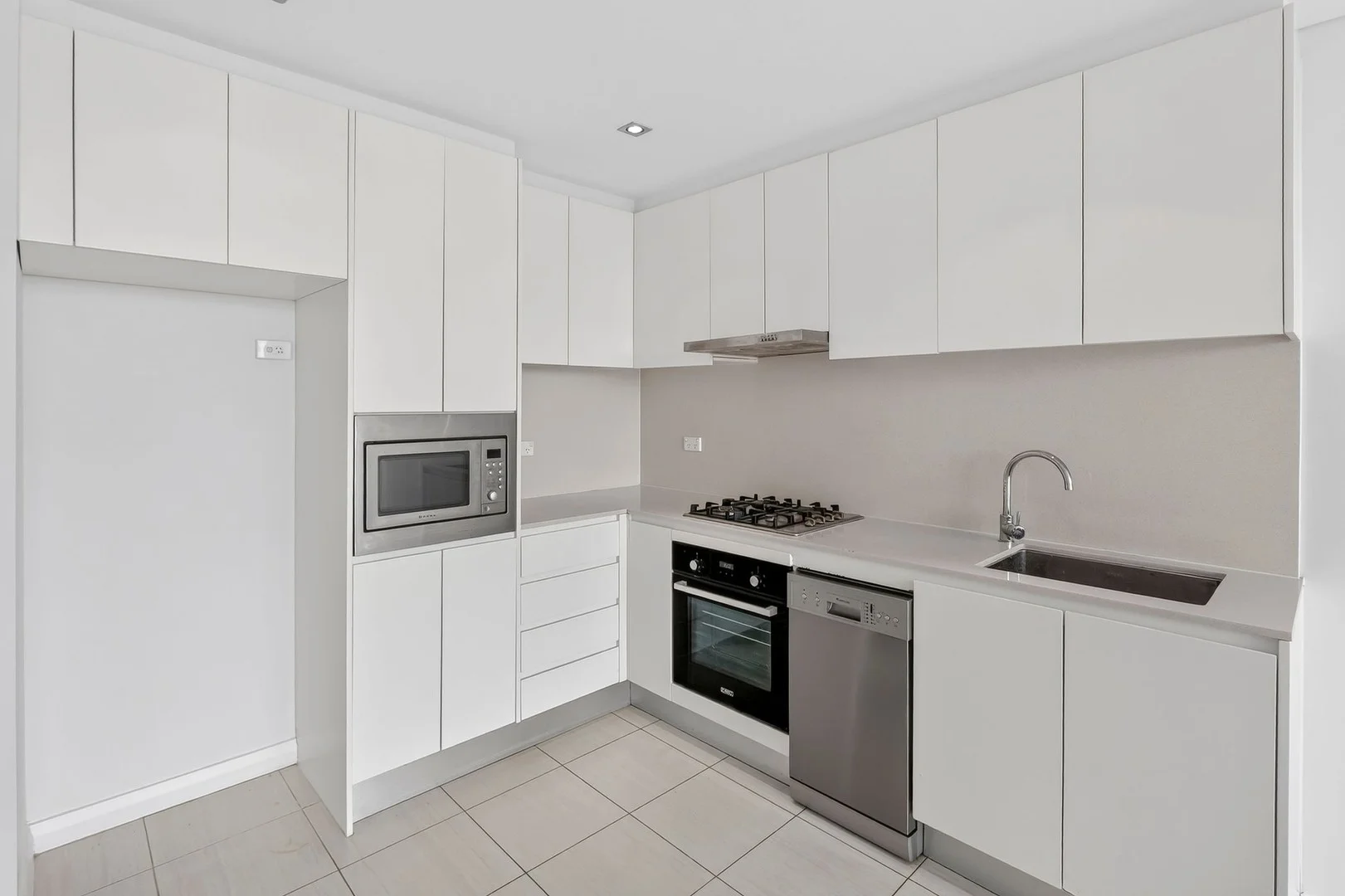 62/4-16 Kingsway, Dee Why NSW 2099 - Apartment For Rent | Domain