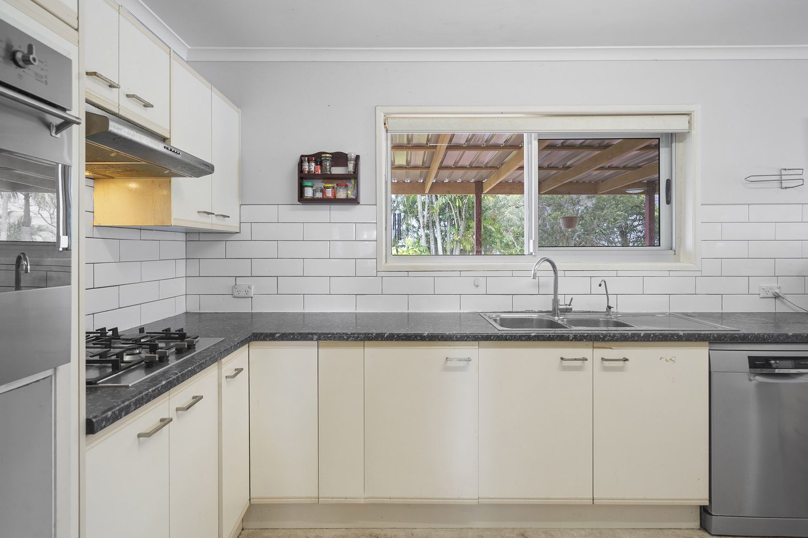 378 Springwood Road, Springwood QLD 4127 - House For Rent | Domain