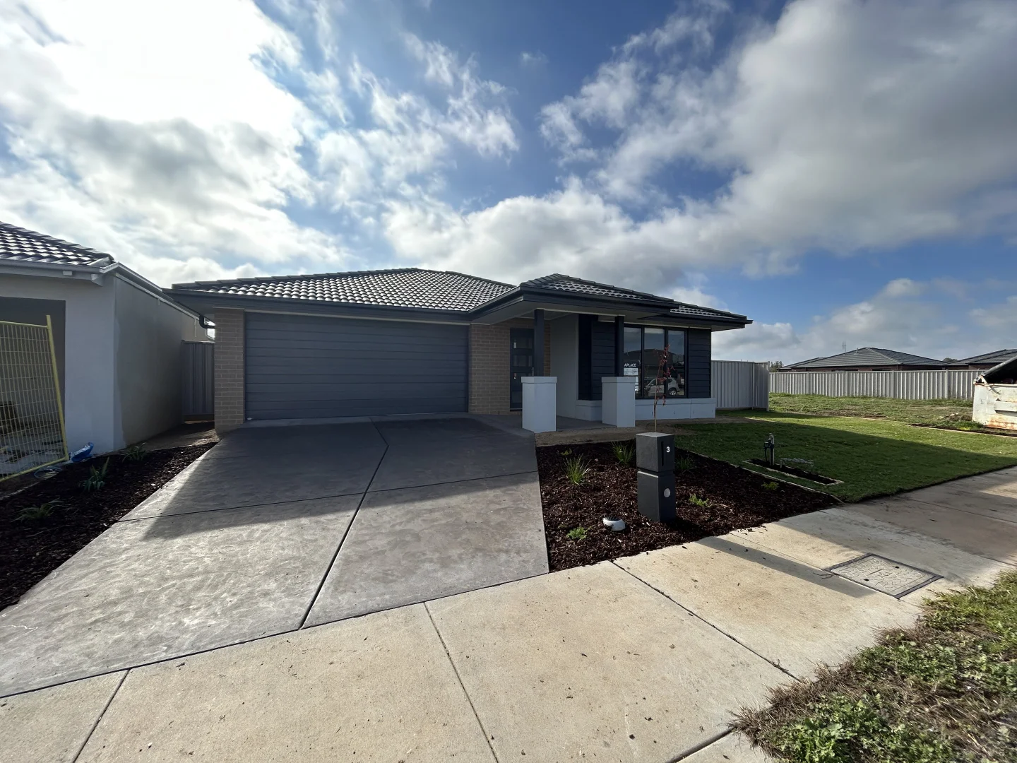 3 Ambridge Avenue, Benalla VIC 3672 - House For Rent | Domain