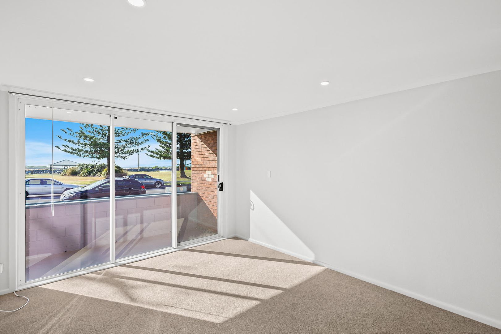 1/33 Reddall Parade, Lake Illawarra NSW 2528 - Apartment For Rent ...