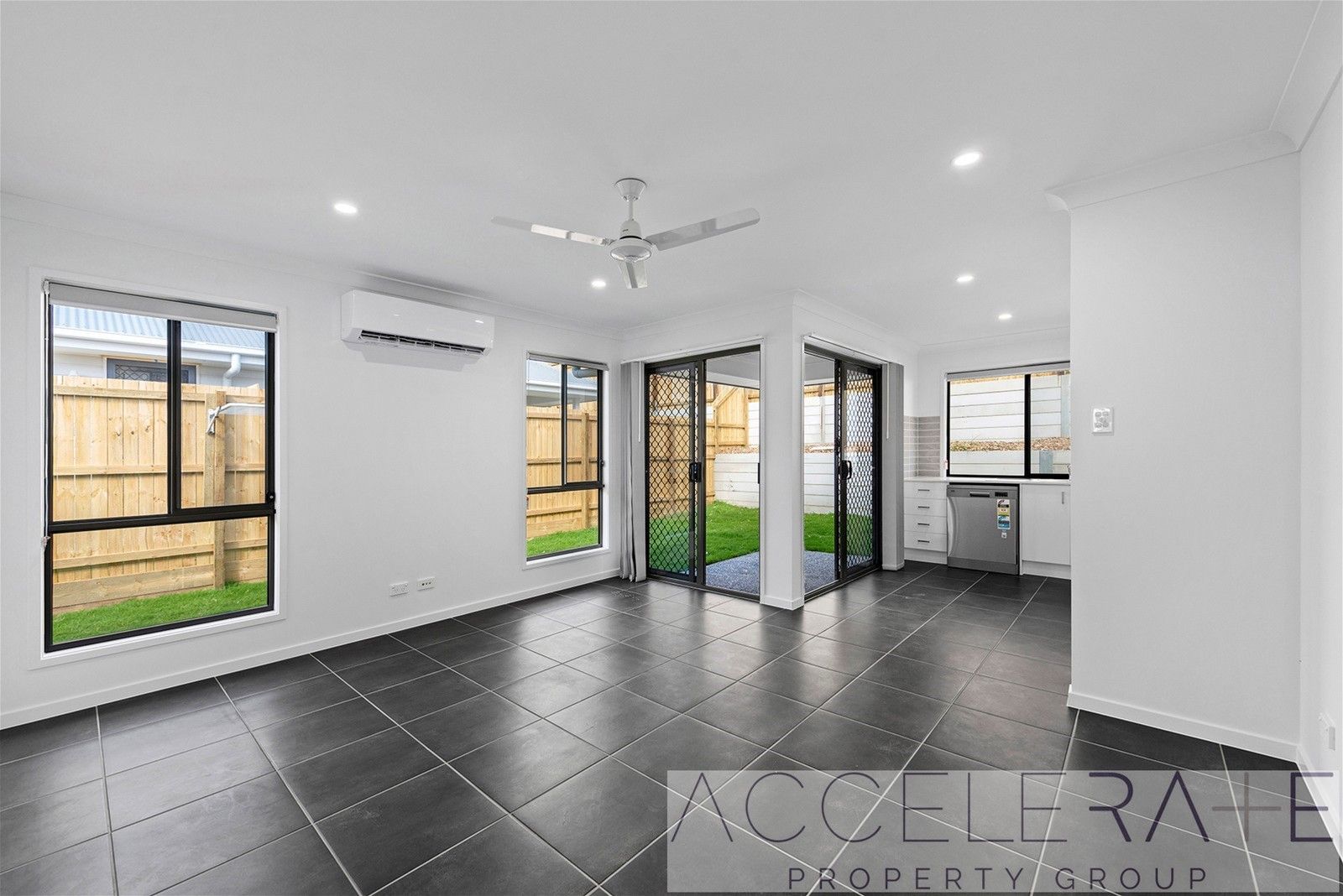 1/22 Waterway Crescent, Hillcrest QLD 4118 - House For Rent | Domain