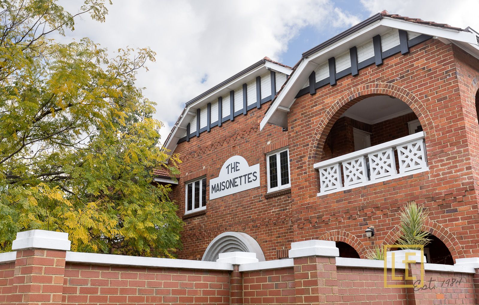 2/67 Striling Hwy, Nedlands WA 6009 - Apartment For Rent - $560 | Domain